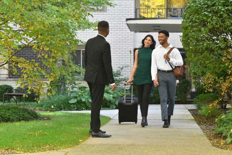 Ontario Airport Shuttle & Car Service | GO Airport Shuttle